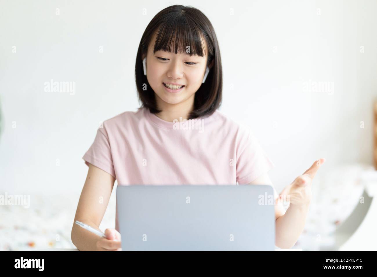 High school students taking online classes Stock Photo - Alamy