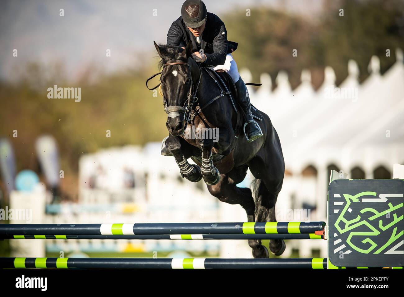 Kyle King of the United States competes during a Major League Show ...