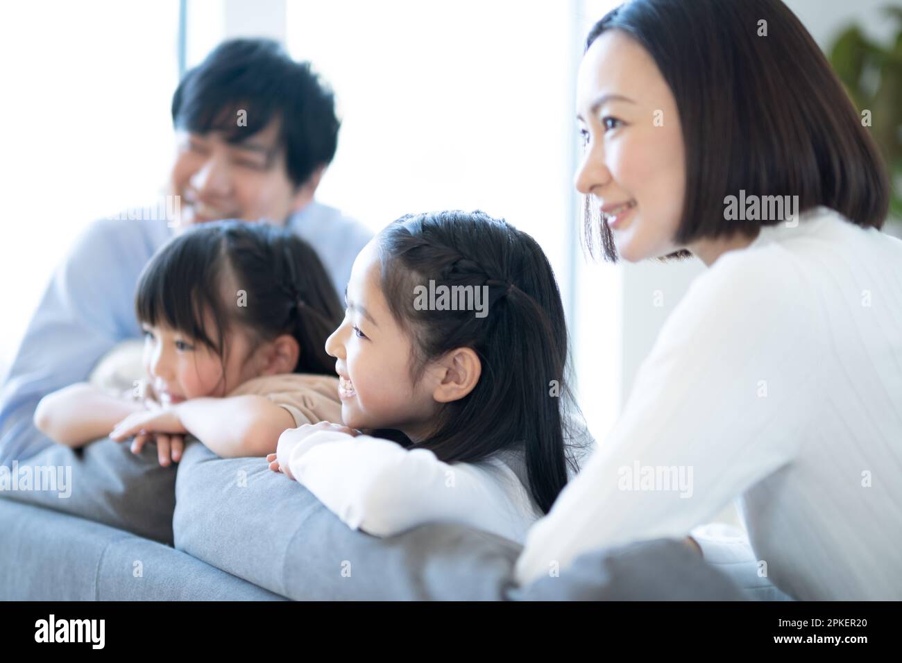 Asian family portrait hi-res stock photography and images - Alamy Asian family portrait hi-res stock photography and images - Alamy