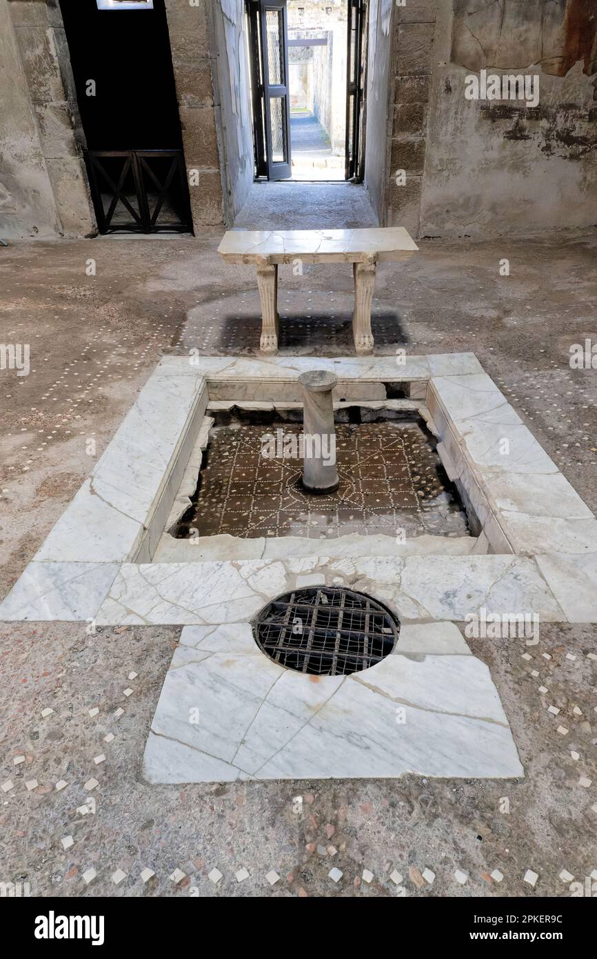 Casa del tramezzo legno hi-res stock photography and images - Alamy