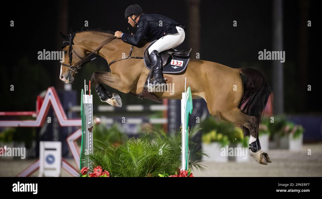 Kyle King of the United States competes during a Major League Show ...