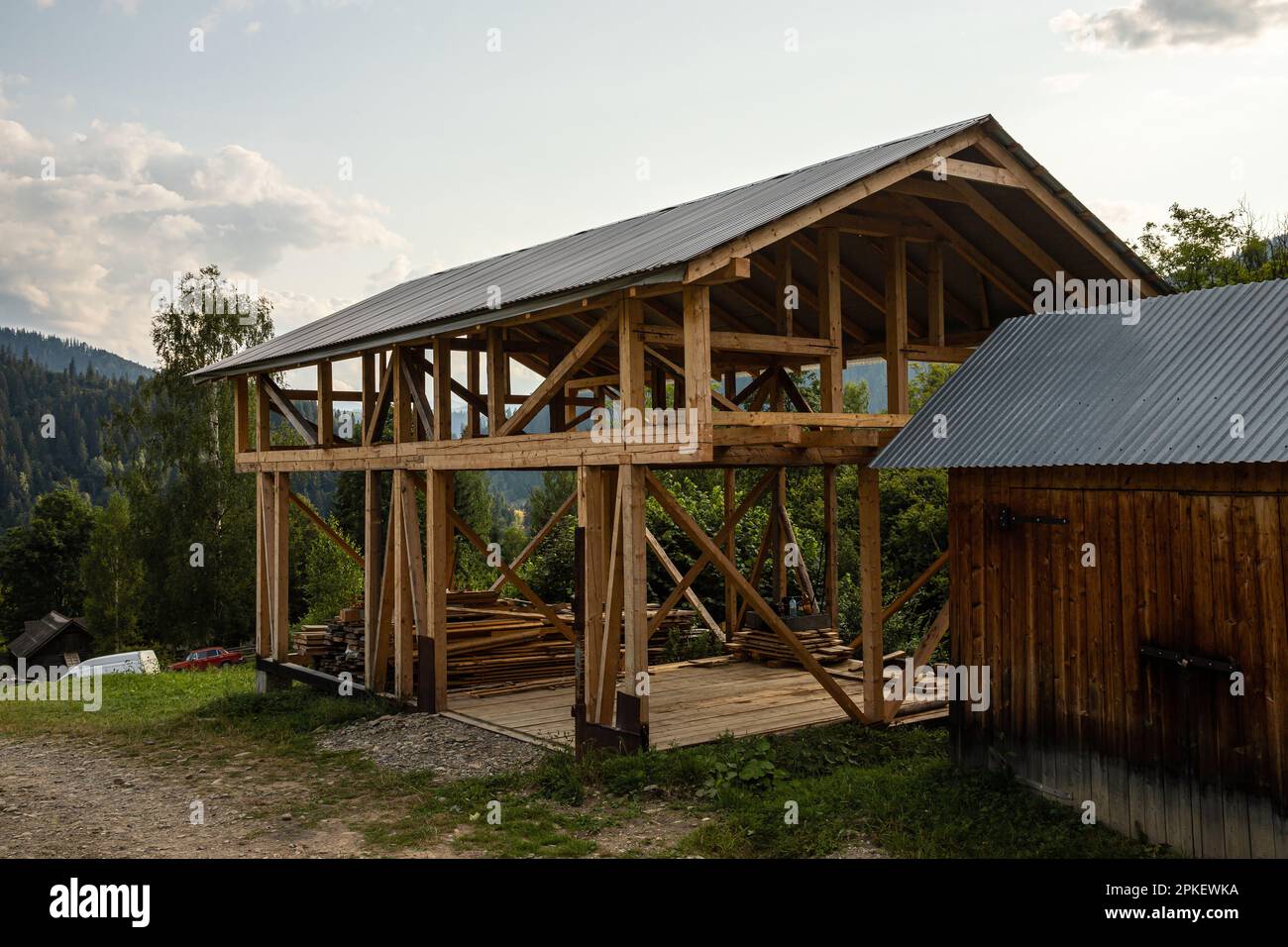 Traditional roof beams hi-res stock photography and images - Alamy