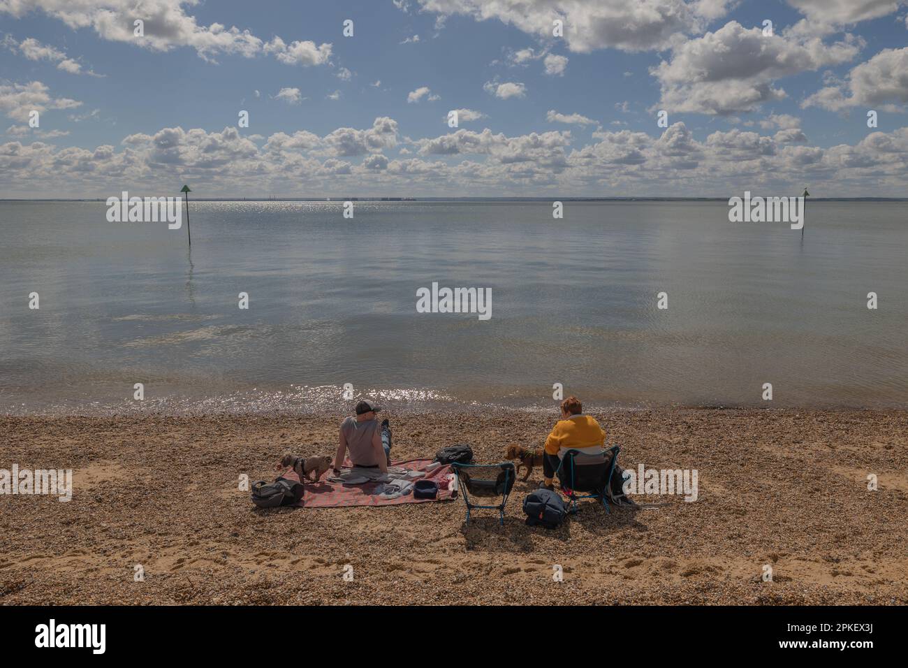 Southend on Sea, UK. 7th Apr, 2023. Visitors head to the seafront and ...