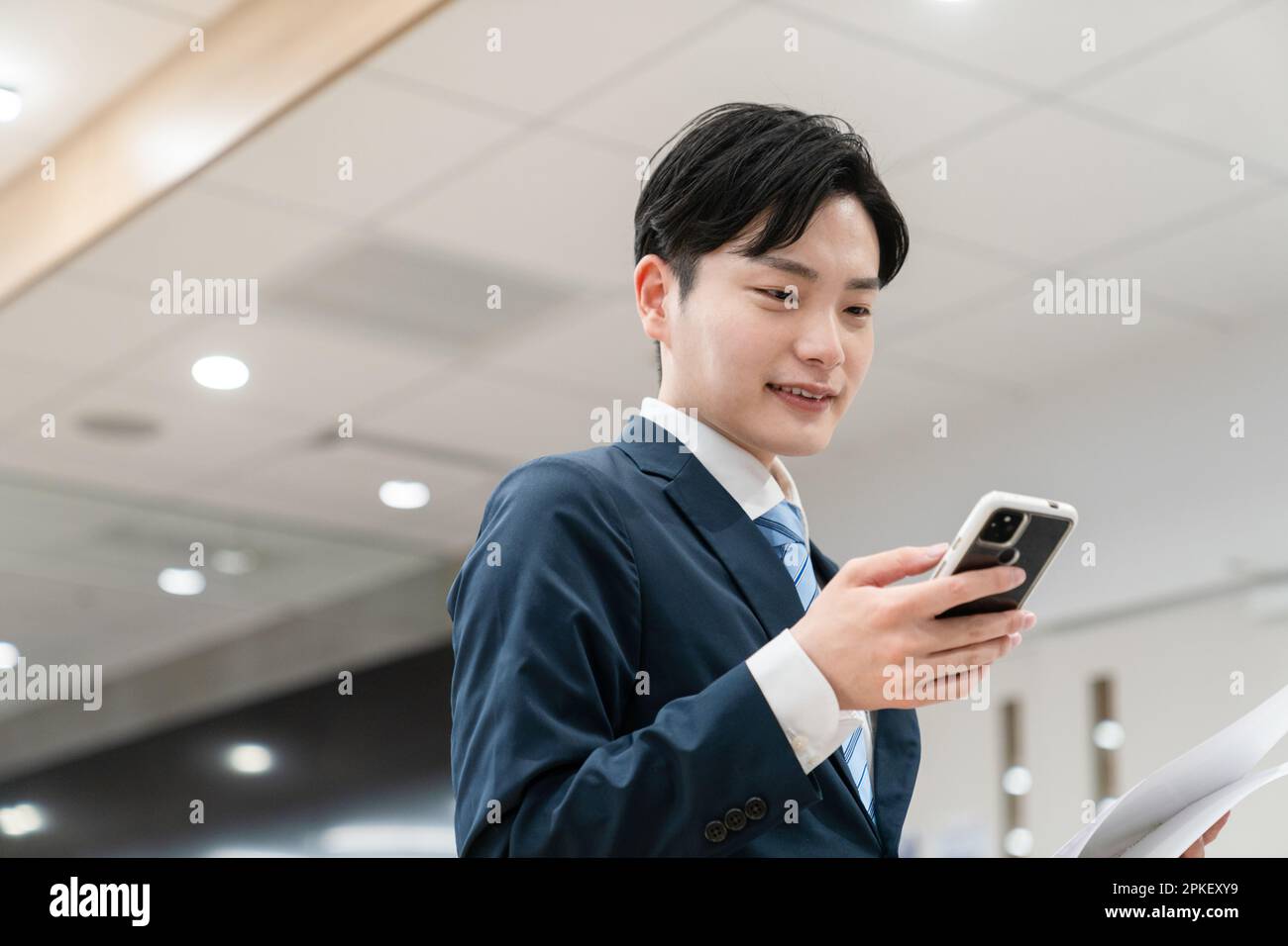 Checking documents hi-res stock photography and images - Alamy