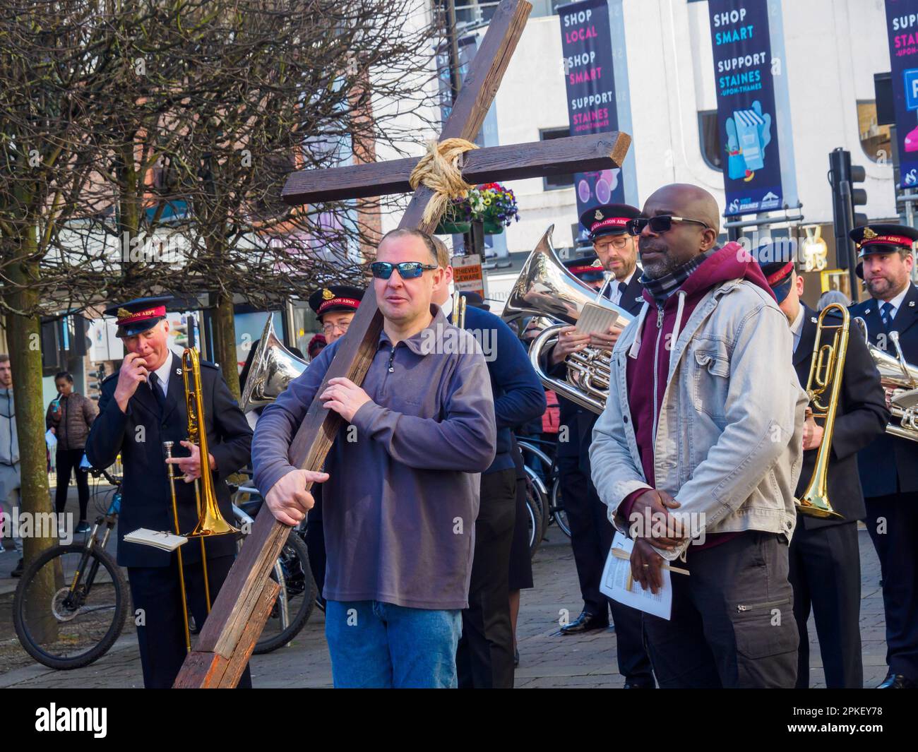 Staines, UK. 7 Apr 2023. At the start. Christians in Staines, as in ...