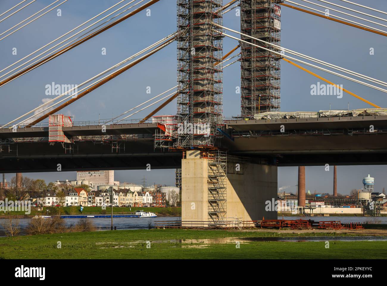 Duisburg, North Rhine-Westphalia, Germany - Neuenkamp Rhine Bridge ...