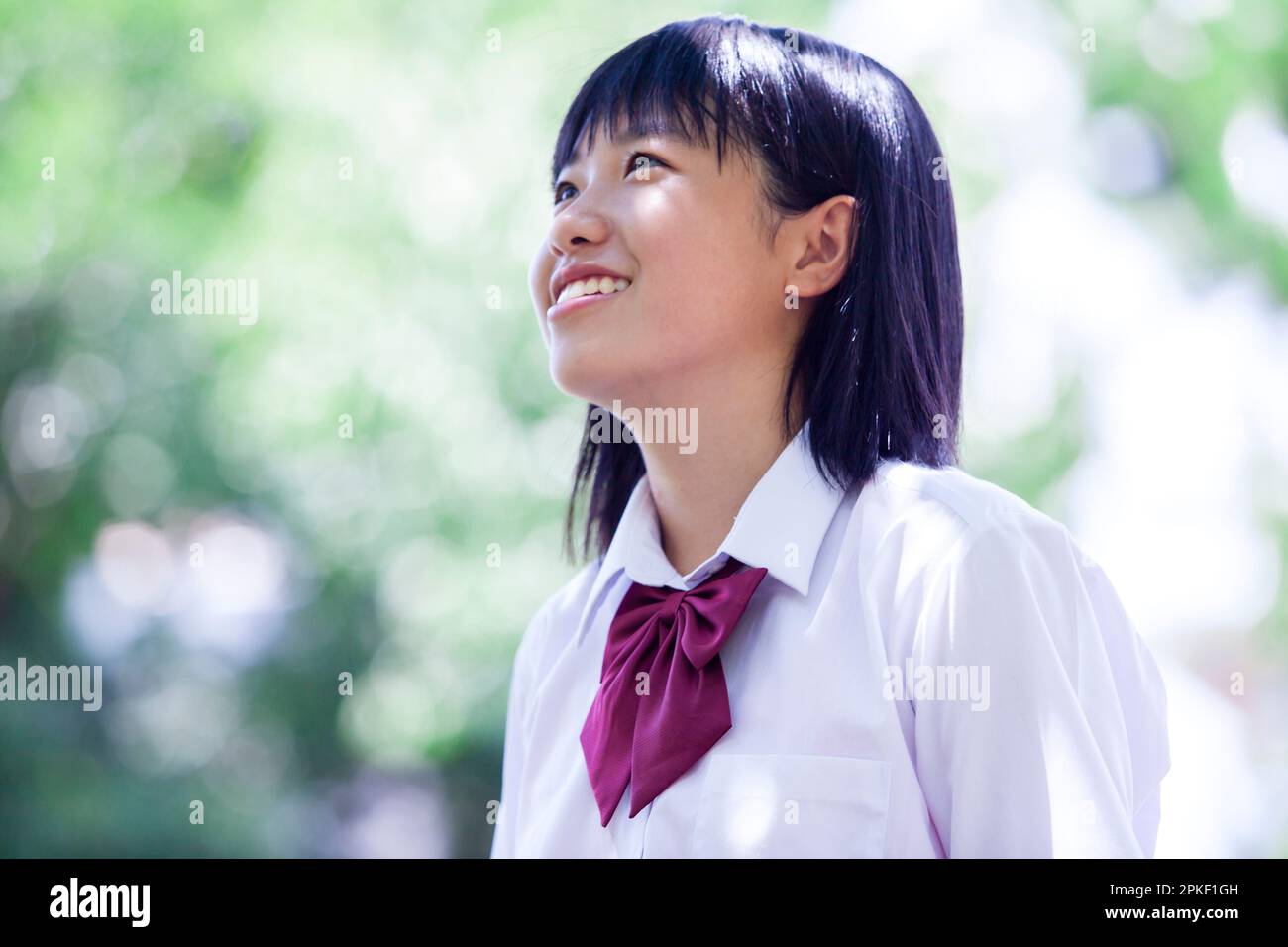 Smiling middle school students Stock Photo - Alamy