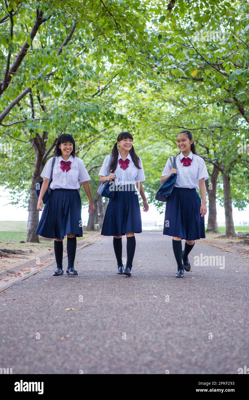 Teenage students club hi-res stock photography and images - Alamy