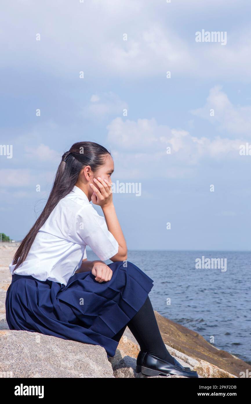 Junior High School Students on the Beach with Cheek Cuppers Stock Photo ...