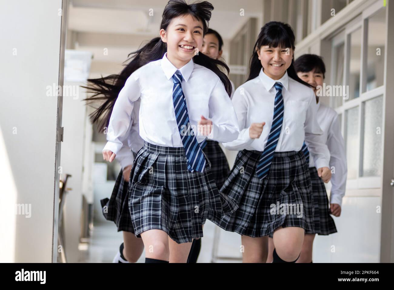 Junior High School Girls Who Are Good Friends Stock Photo - Alamy