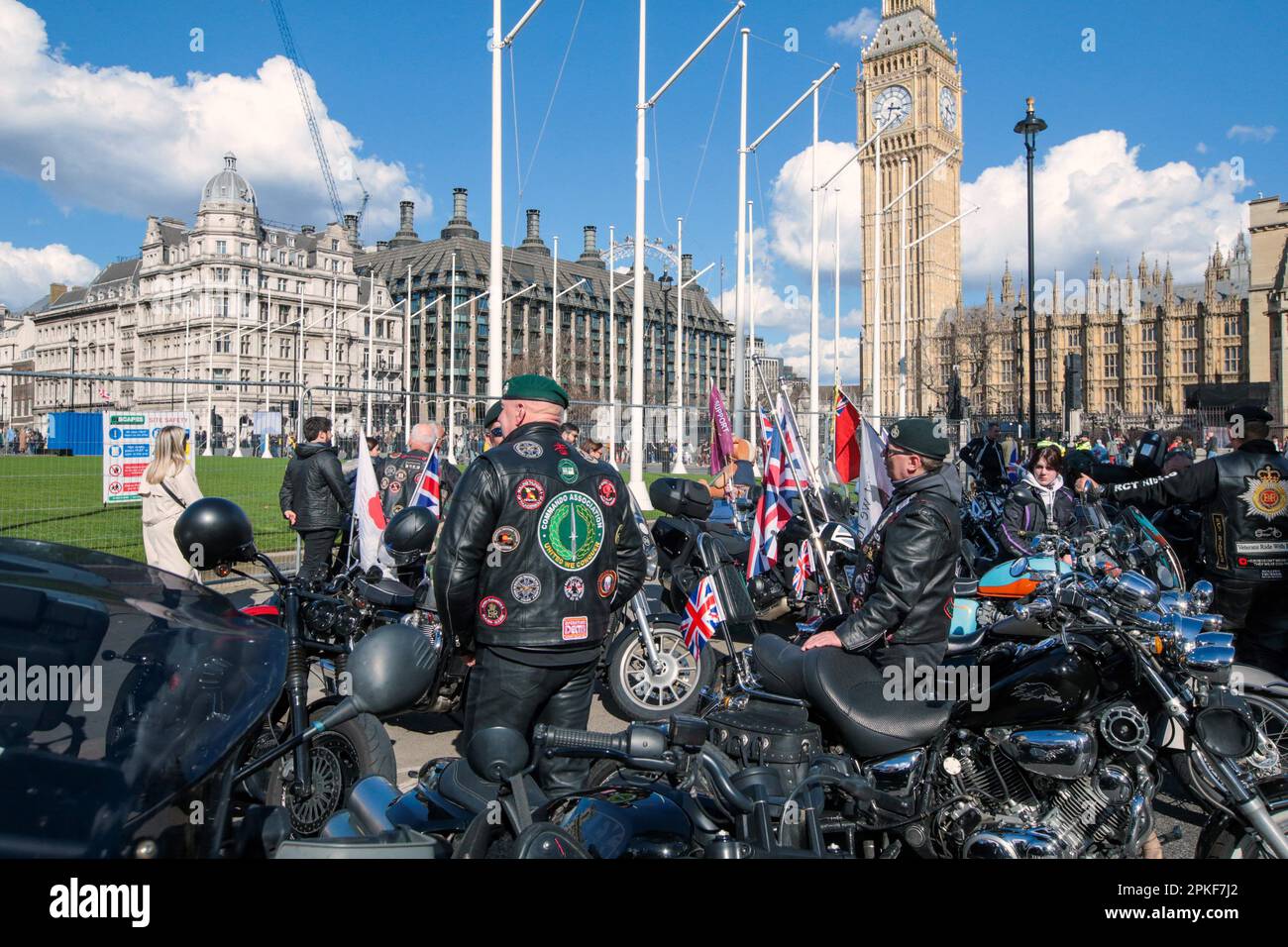 Parliament square full of bikes hi-res stock photography and images - Alamy