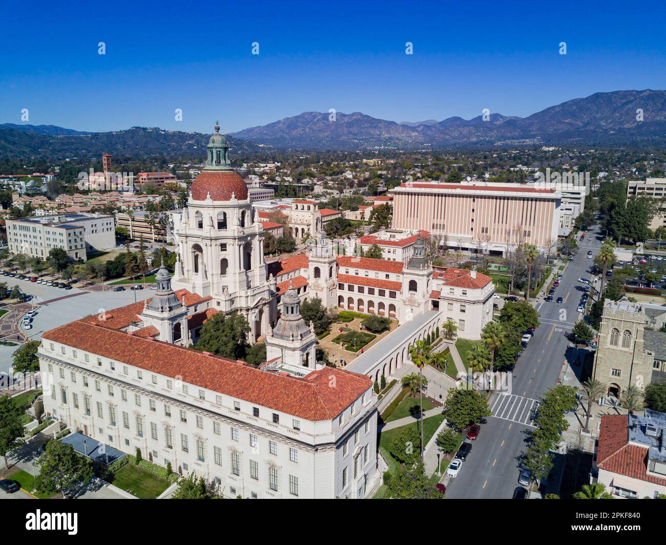 Aerial view pasadena city hall hi-res stock photography and images - Alamy