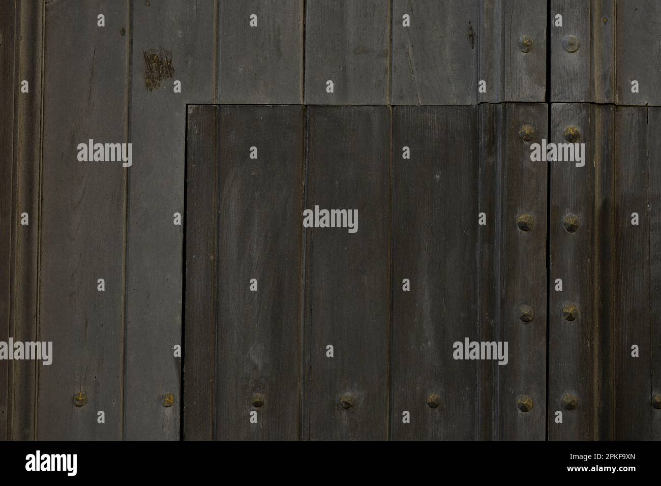 Black doors hi-res stock photography and images - Alamy