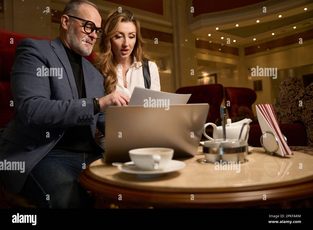 Man together companion looks hi-res stock photography and images - Alamy