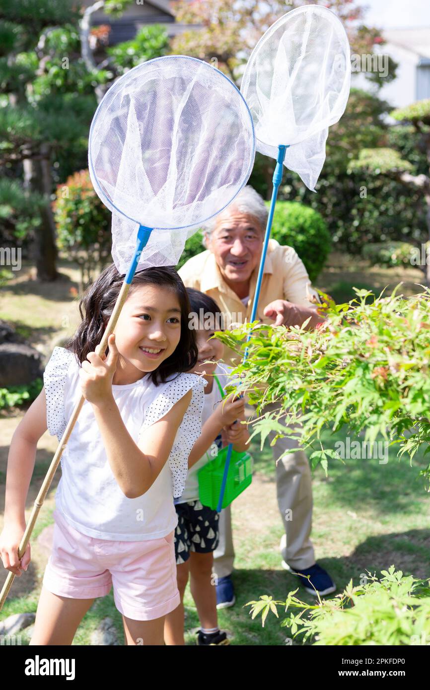 Asian girl boy brother sister siblings hi-res stock photography and images - Alamy