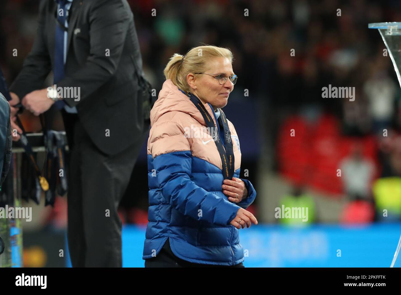 Women's football manager winners hi-res stock photography and images ...