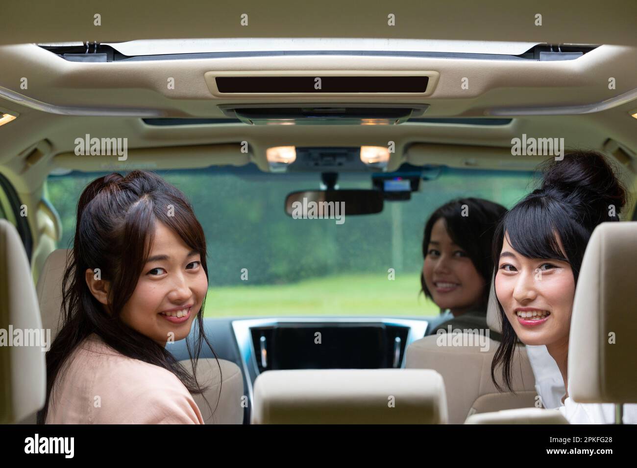 Woman in car autumn hi-res stock photography and images - Alamy