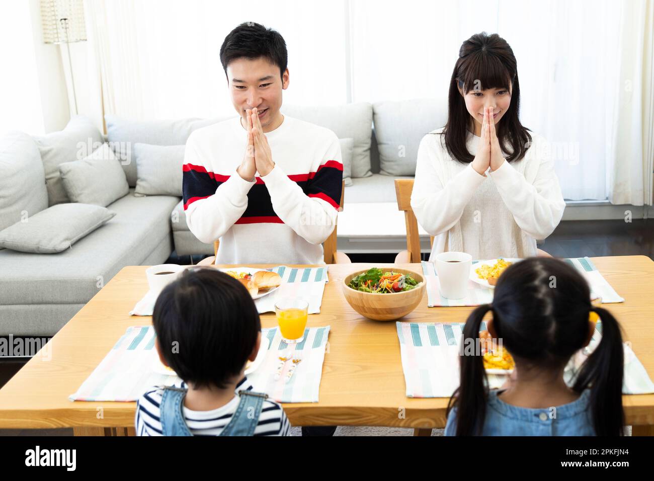 Families Eating Breakfast Stock Photo - Alamy
