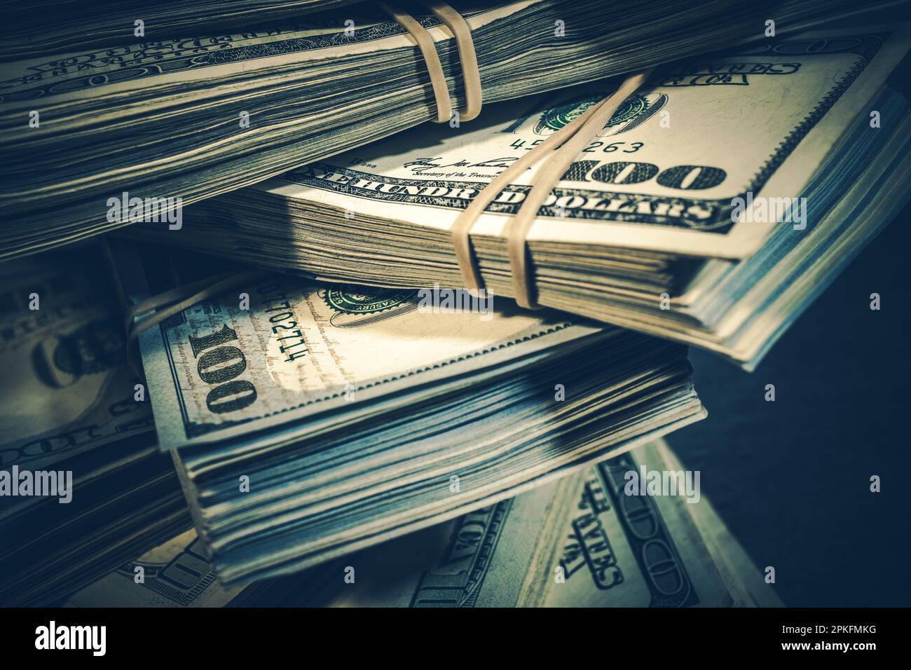 United states of america currency hi-res stock photography and images ...