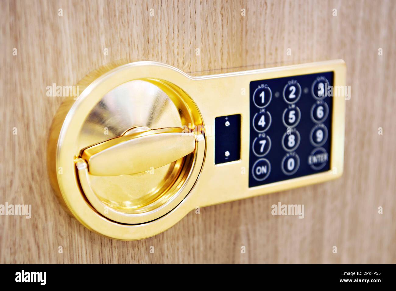 Gold combination lock hi-res stock photography and images - Alamy