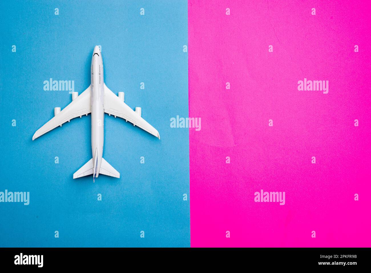 Tourist banner, summer vacation design, holiday concept, tourism: white ...