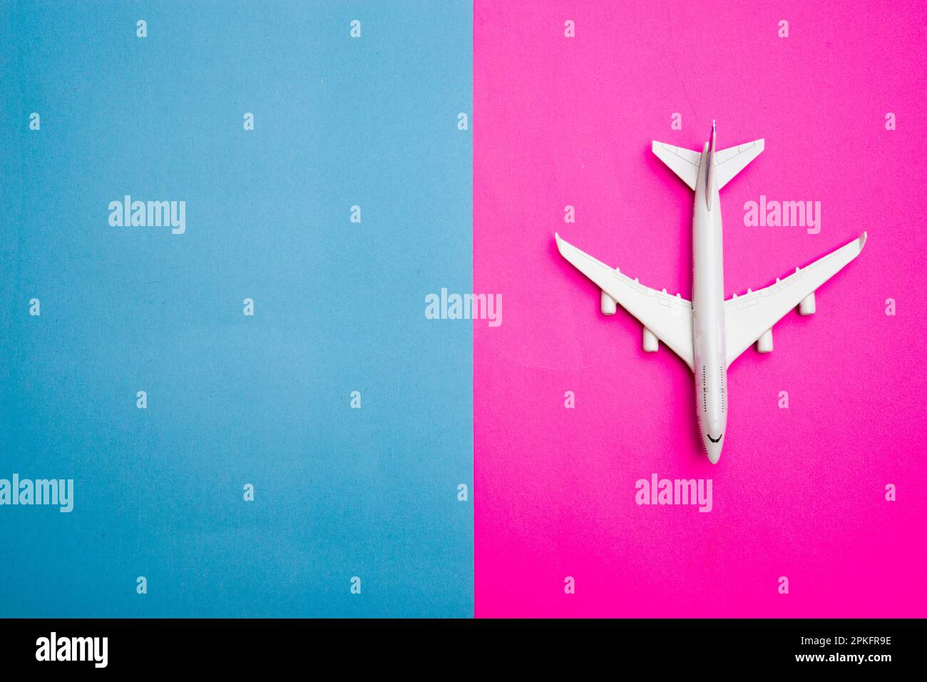 Tourist banner, summer vacation design, holiday concept, tourism: white ...