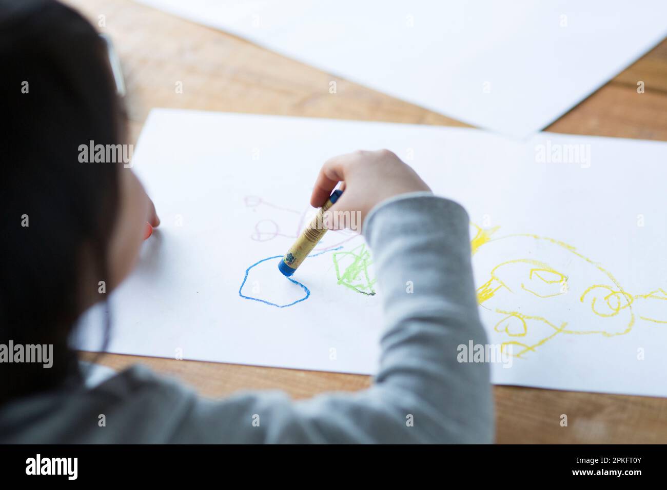 Faceless child hi-res stock photography and images - Alamy