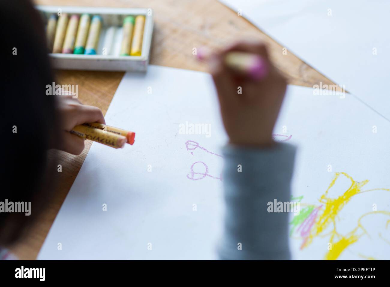 Crayon drawing by child hi-res stock photography and images - Alamy