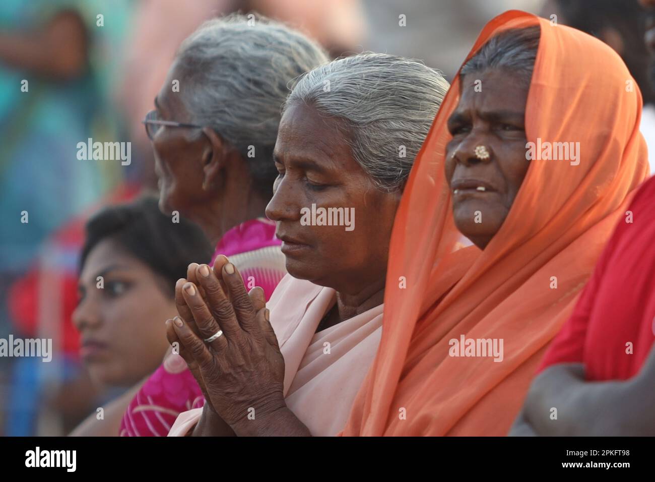 Nagappatinam, Tamil Nadu, India. 7th Apr, 2023. Christian devotees pray ...