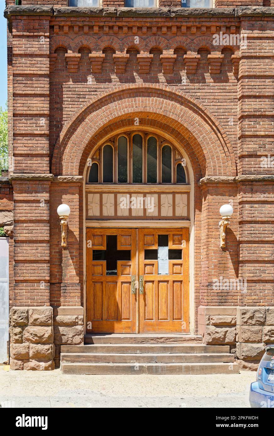 Baptist Temple, in Downtown Brooklyn/Boerum Hill, is constructed of ...