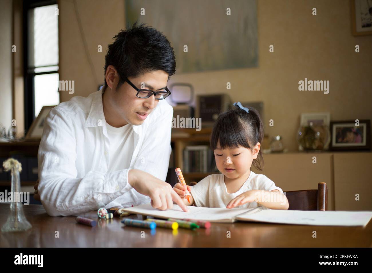 Japanese family drawing hi-res stock photography and images - Alamy