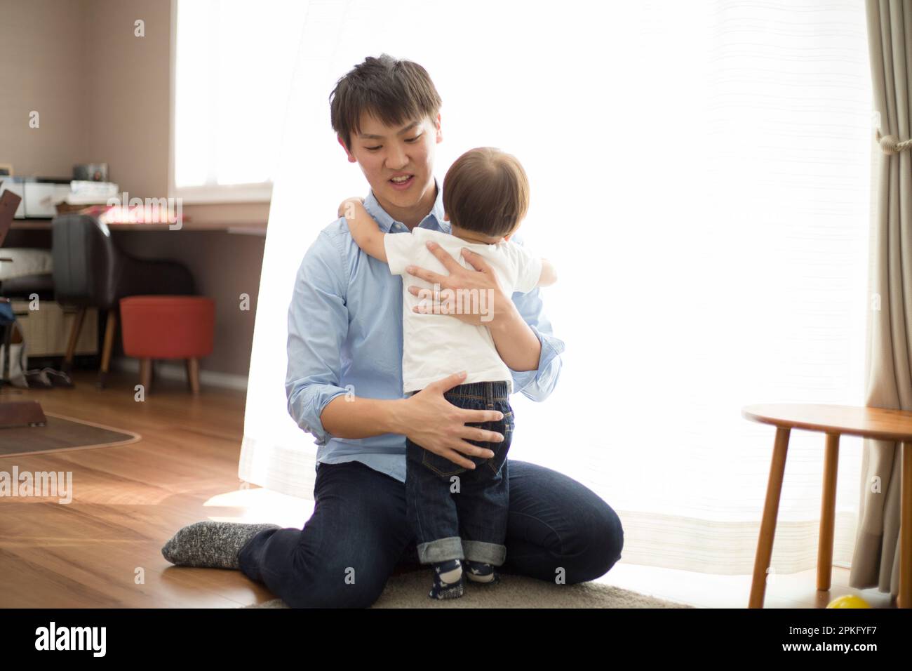 Father with infant hi-res stock photography and images - Alamy