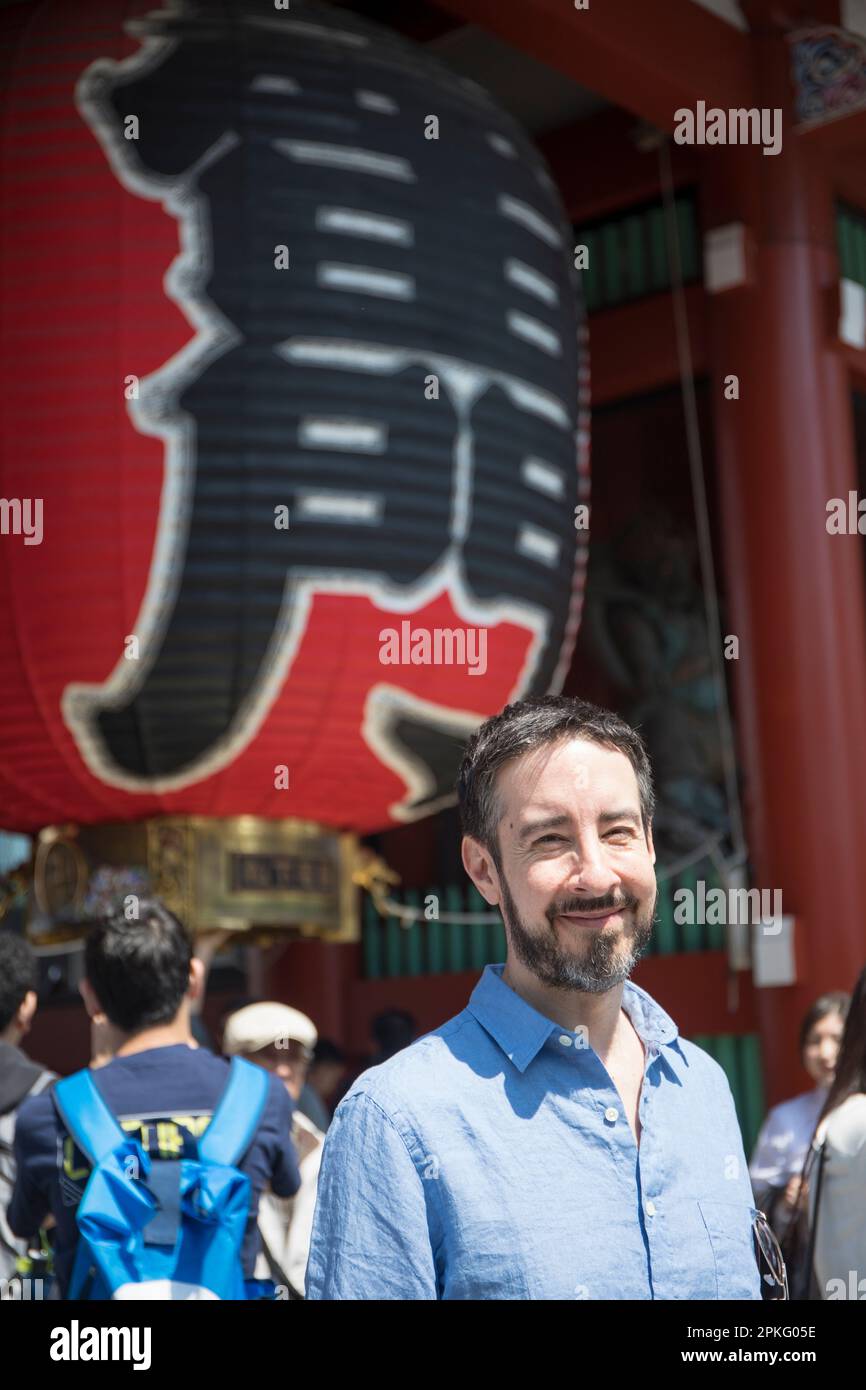 Foreign tourist front in hi-res stock photography and images - Alamy