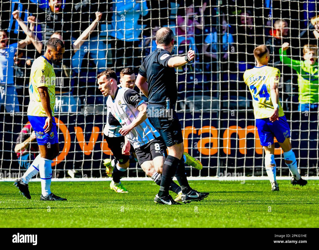 Wealdstone fc 2023 hi-res stock photography and images - Alamy