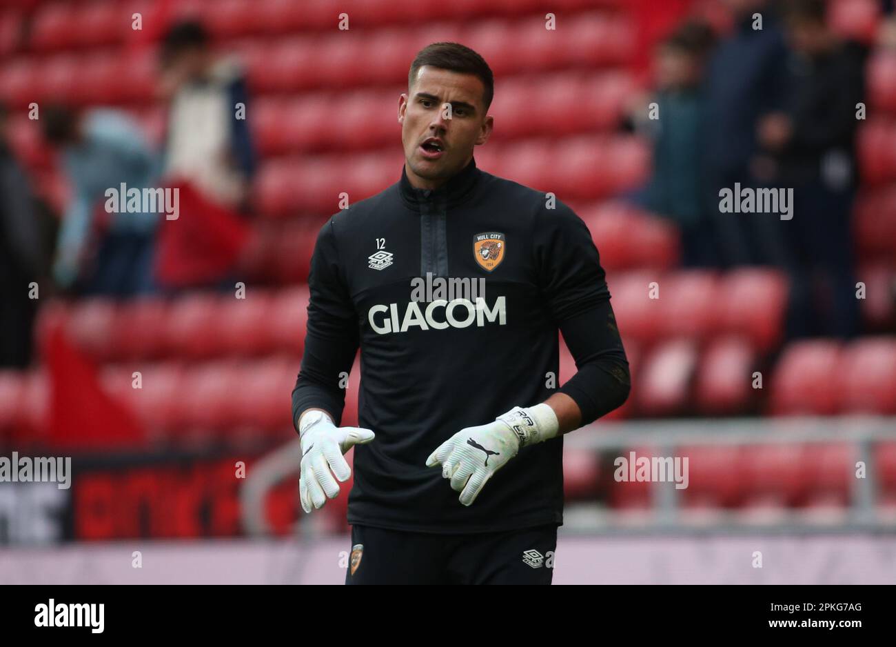 Hull city goalkeeper hi-res stock photography and images - Alamy