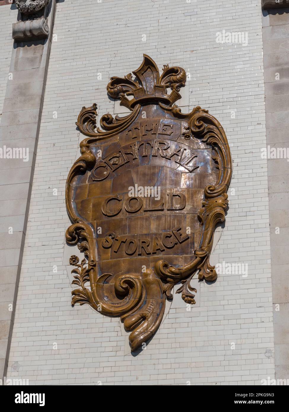 The Central Cold Storage plaque on the Port of London Authority ...