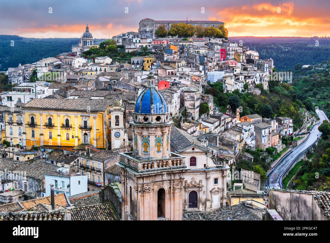 Ragusa Ibla, Sicily, Italy at dawn Stock Photo - Alamy