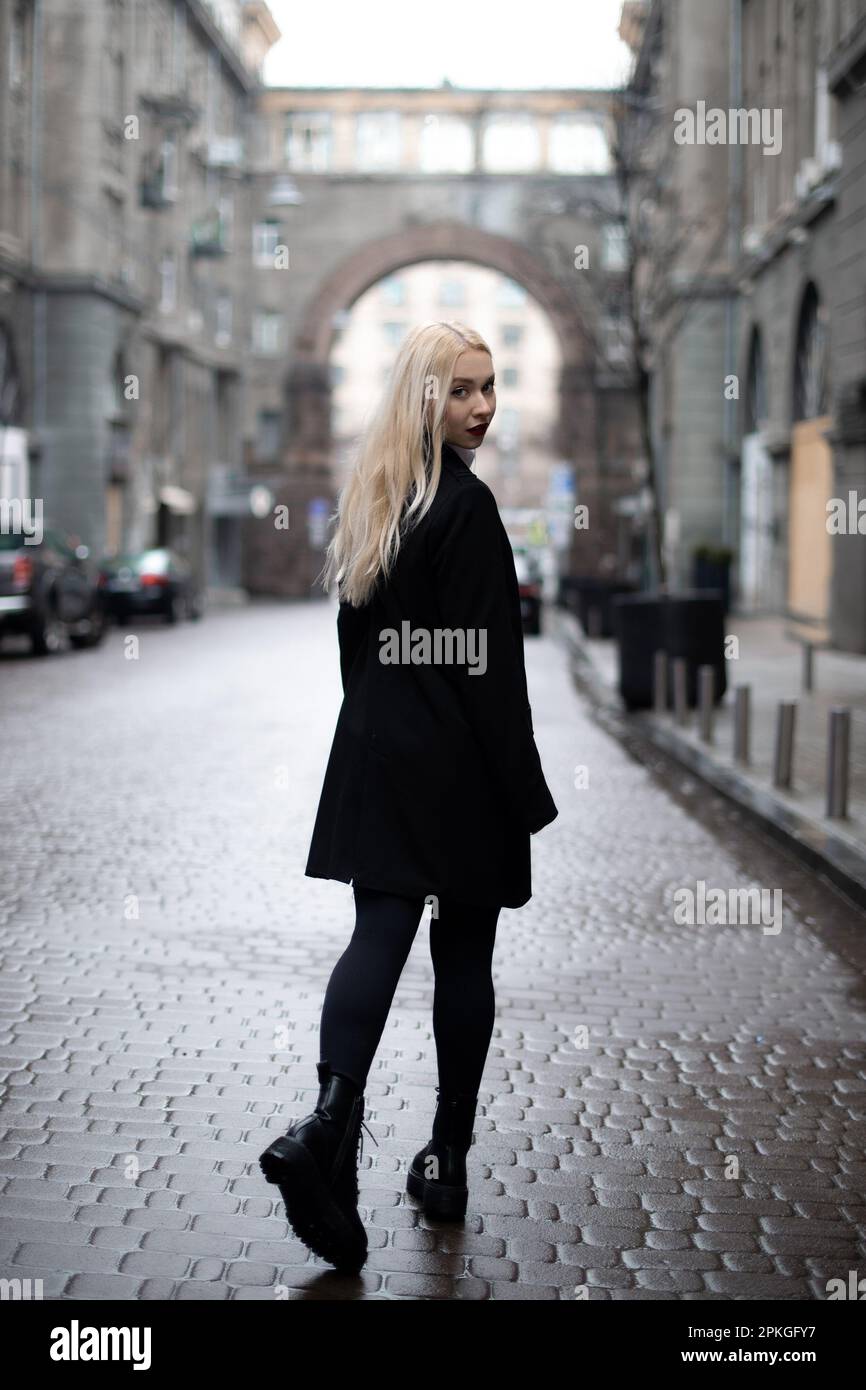 Look behind you hi-res stock photography and images - Alamy