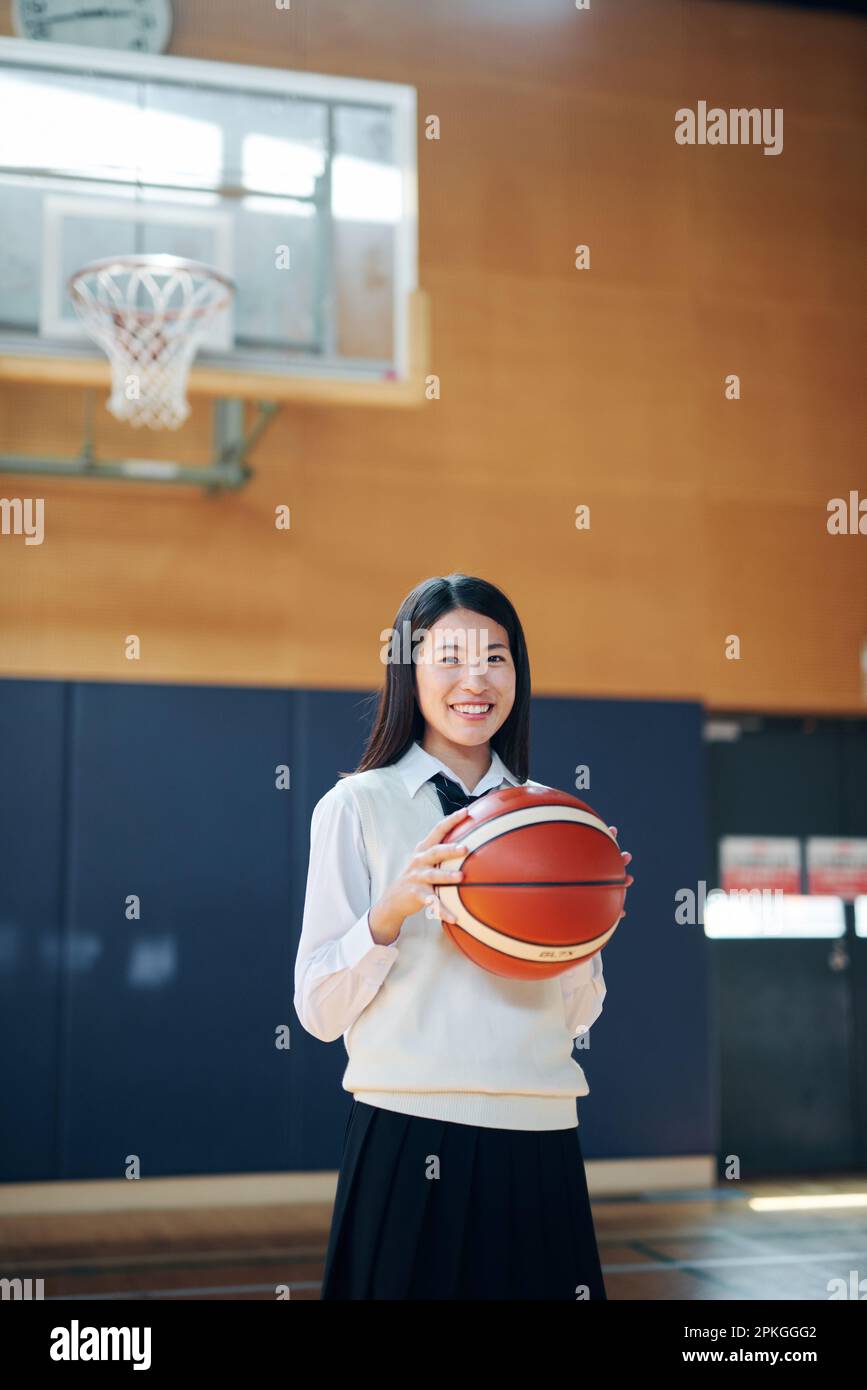 School gym basketball hi-res stock photography and images - Alamy