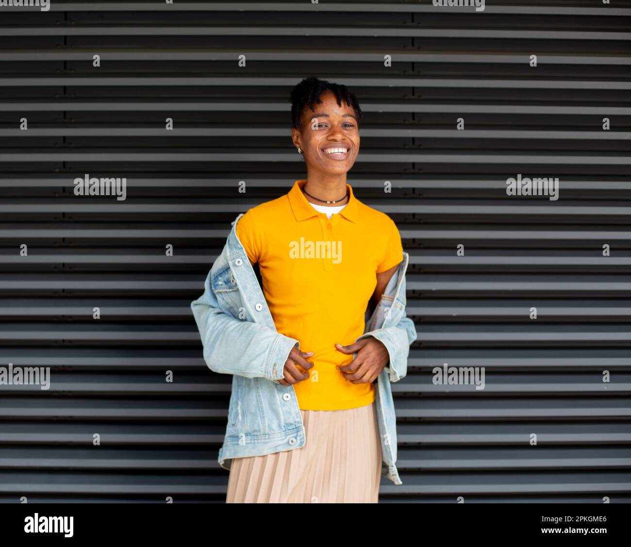 Beautiful african college girl hi-res stock photography and images - Alamy