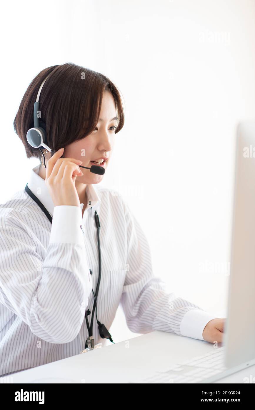 Female operator hi-res stock photography and images - Alamy