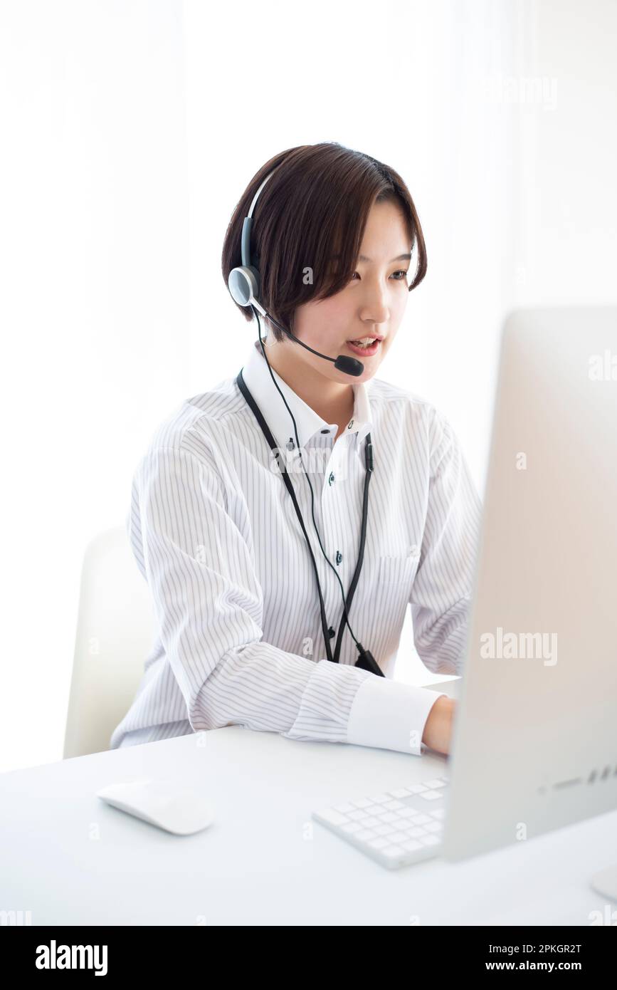 Female operator hi-res stock photography and images - Alamy