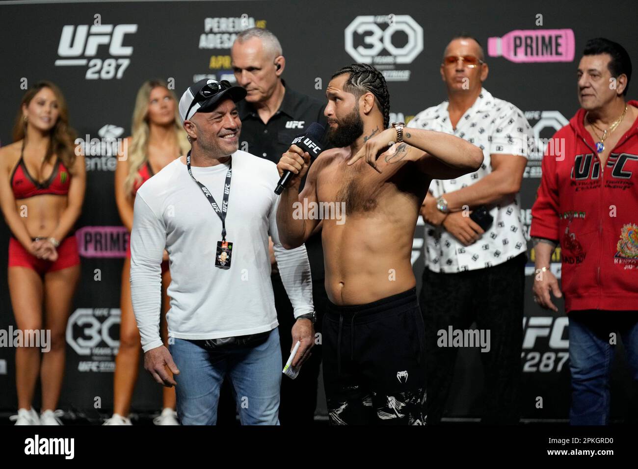 Joe rogan hi-res stock photography and images - Alamy