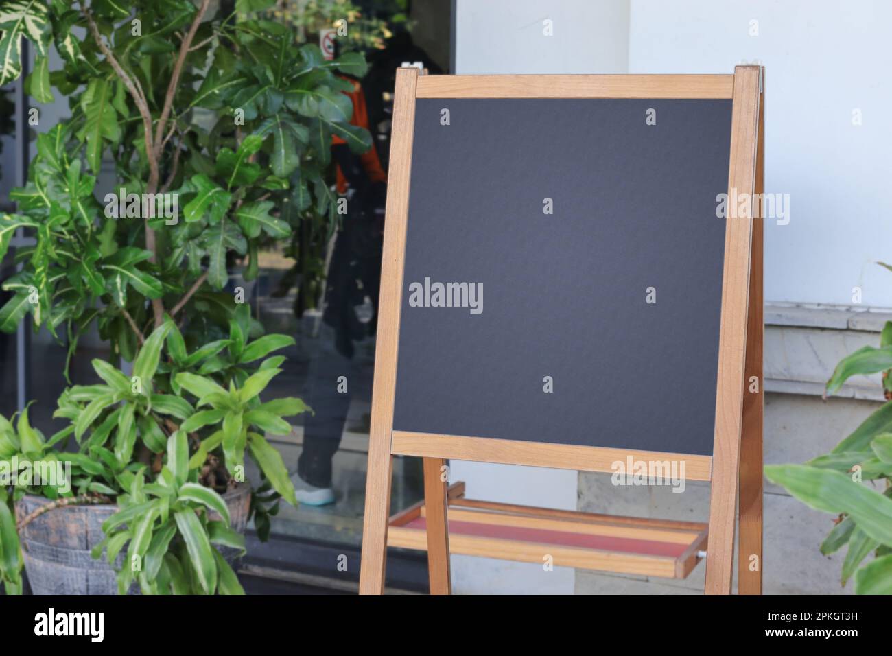 Restaurant sidewalk chalkboard sign shop board. Empty menu board stand ...