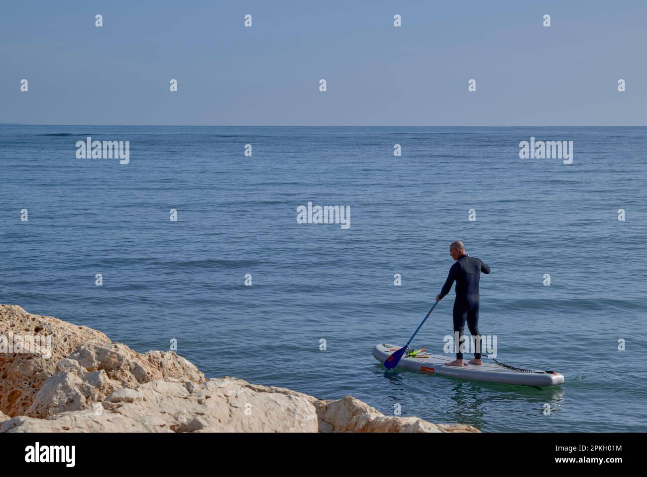 Board with paddle hi-res stock photography and images - Alamy