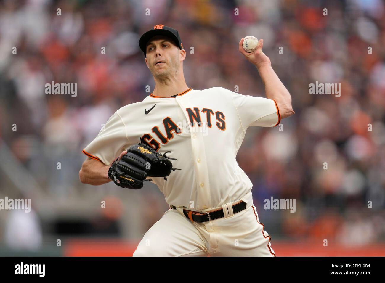 San Francisco Giants pitcher Taylor Rogers works against the Kansas ...