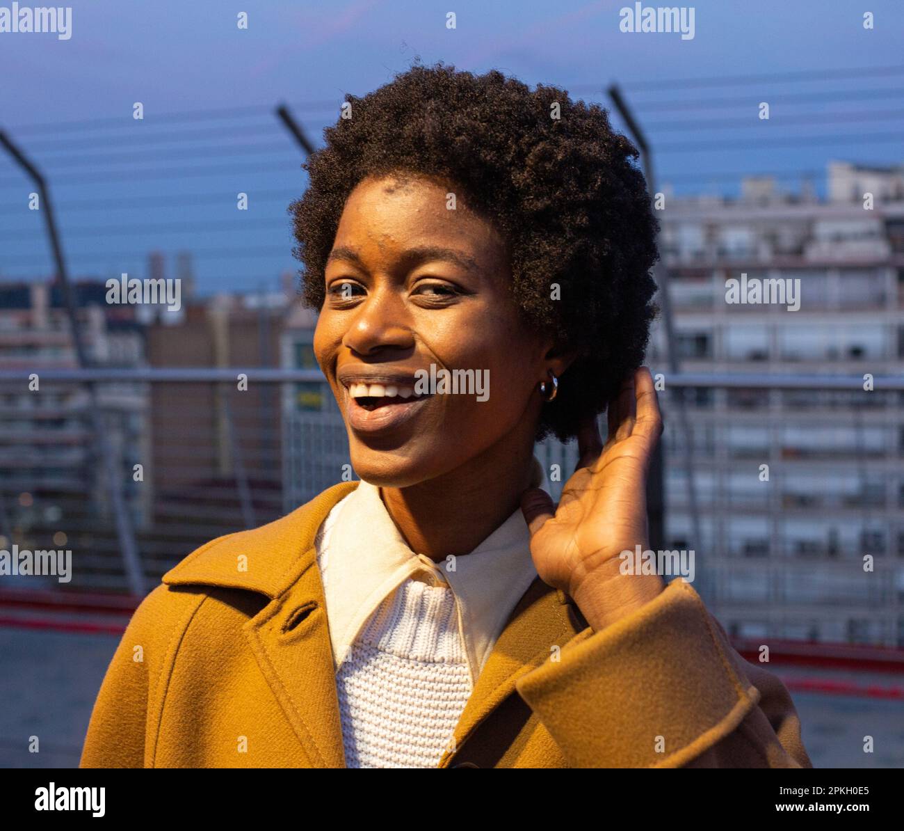 Dark skin african female hi-res stock photography and images - Alamy
