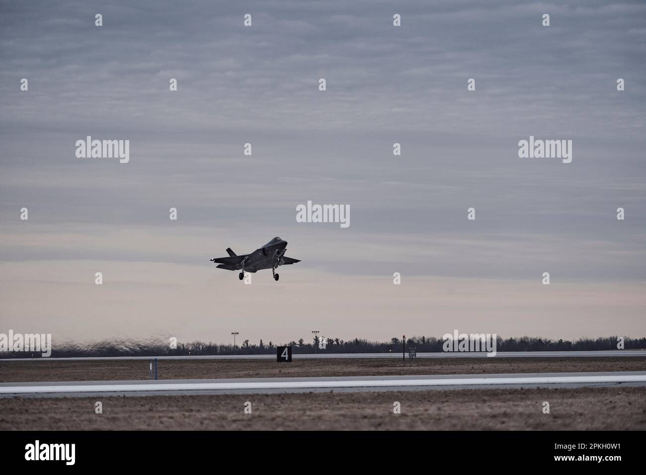 Airmen assigned to the Vermont Air National Guard's 158th Fighter Wing ...