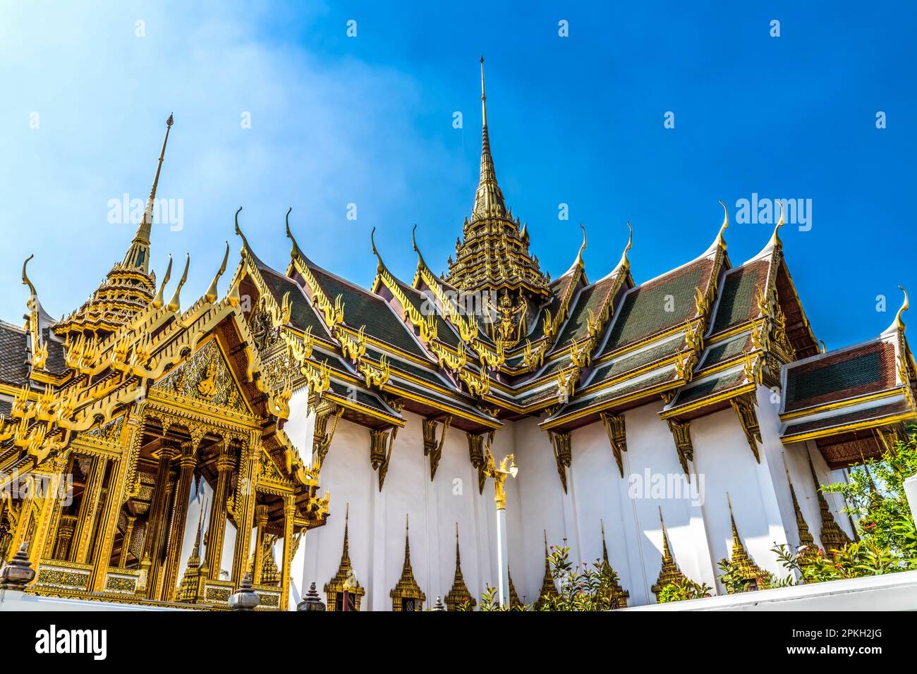 Dusit Maha Prasat Hall Grand Palace Bangkok Thailand. Built in early ...