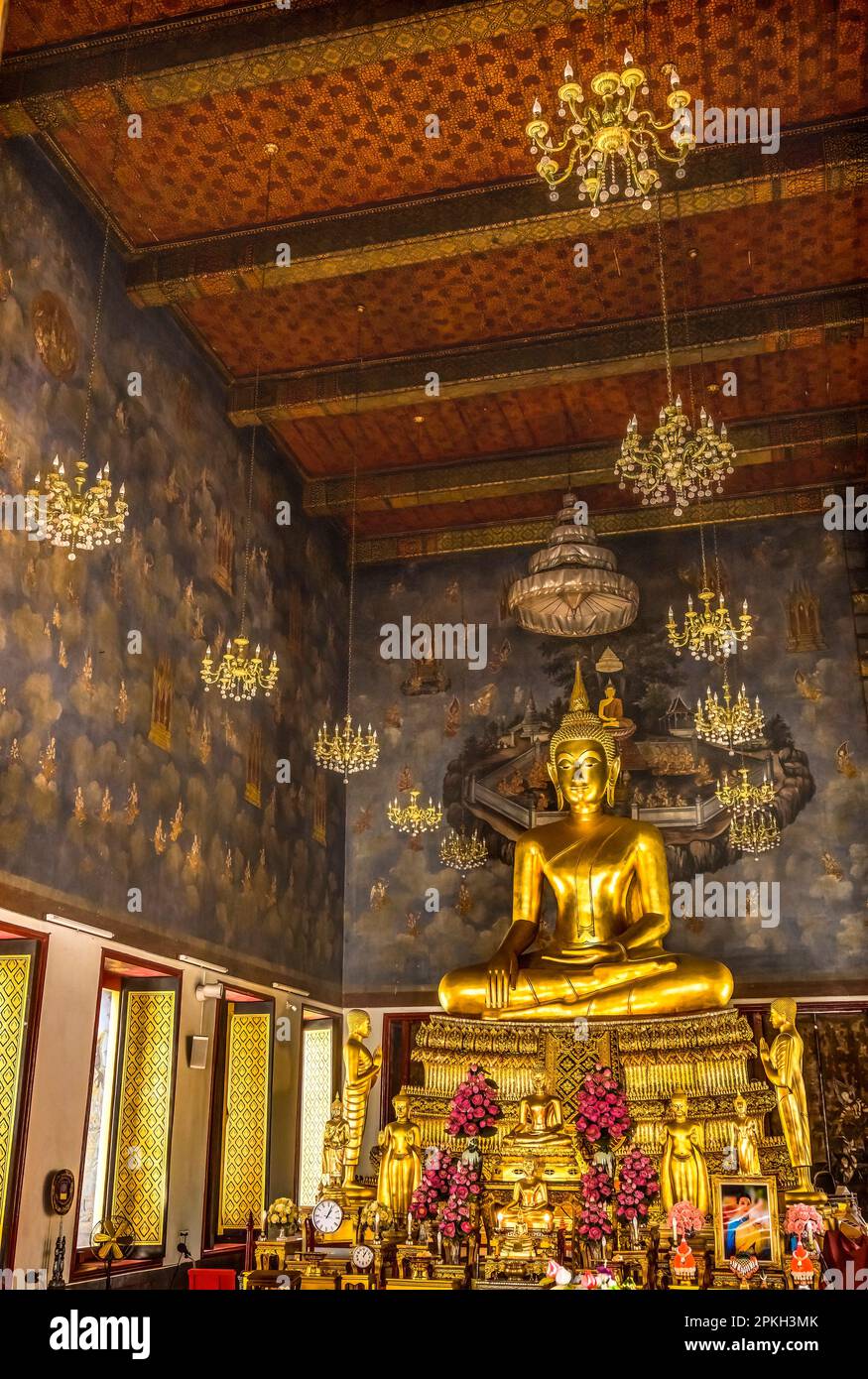 Golden Buddha in Main Hall Buddhist Temple Wat Ratchanaddaram Worawihan ...